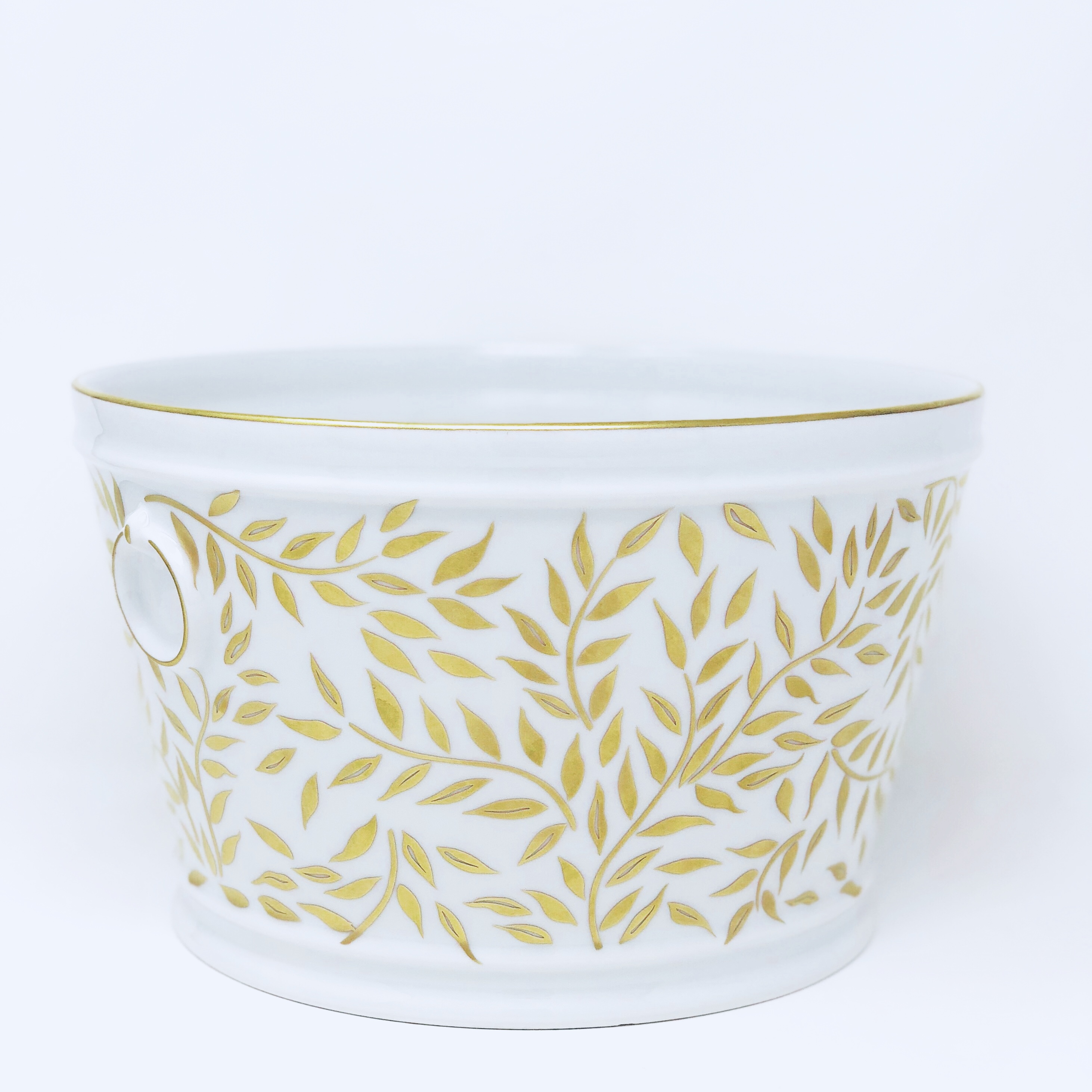 Royal Limoges Olivier Gold Dinnerware | Gracious Style